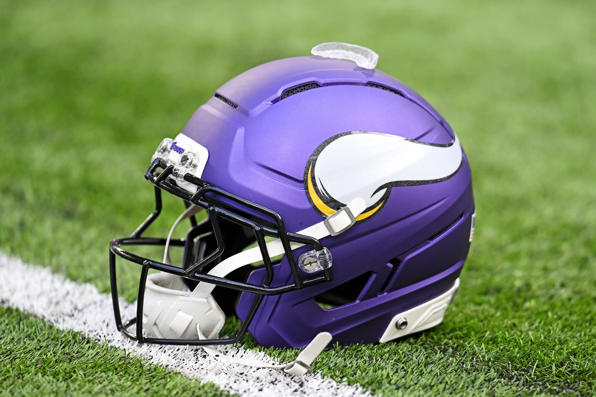Kyler Murray vs J.J. McCarthy: Vikings QB Battle Heats Up - BVM Sports