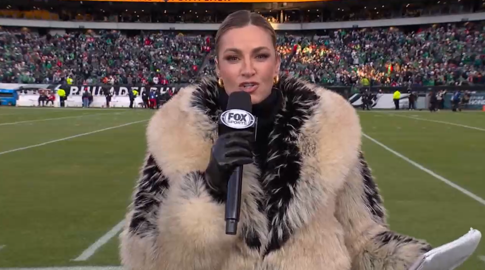 Erin Andrews addresses viral fur coat